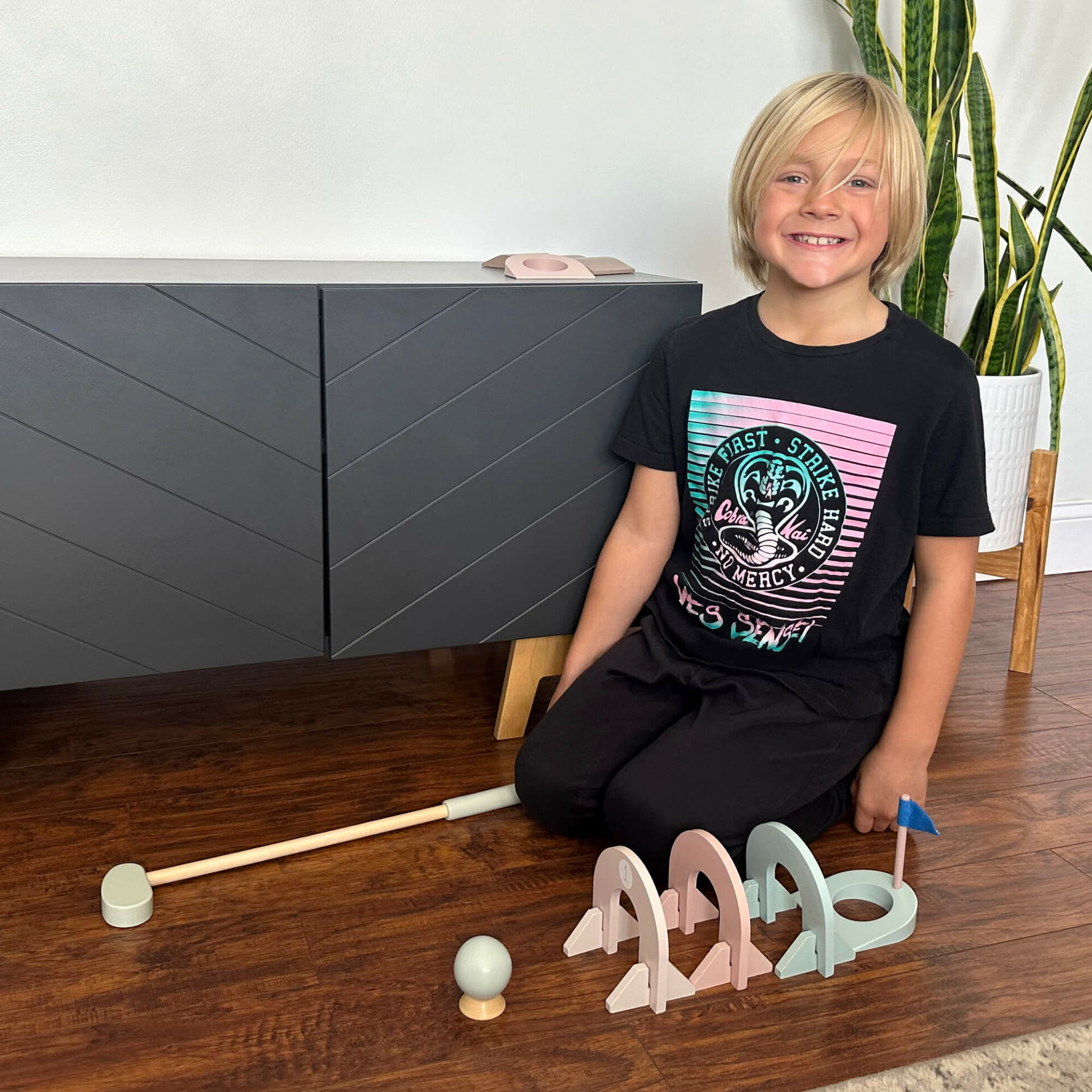 Wooden Indoor Miniature Golf Set - House of Marbles US